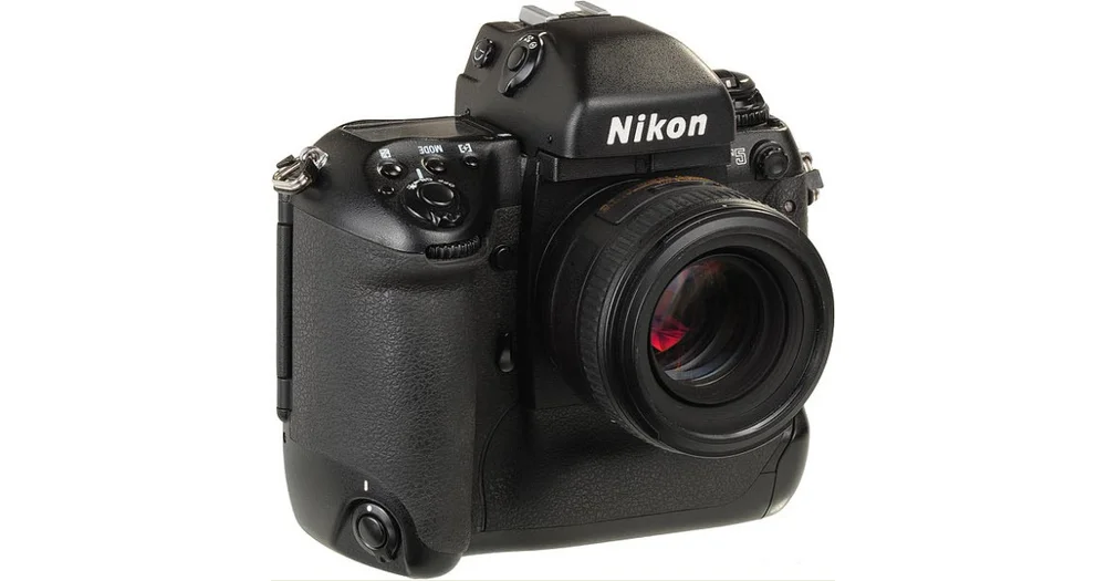 Nikon F5 reviews | ProductReview.com.au