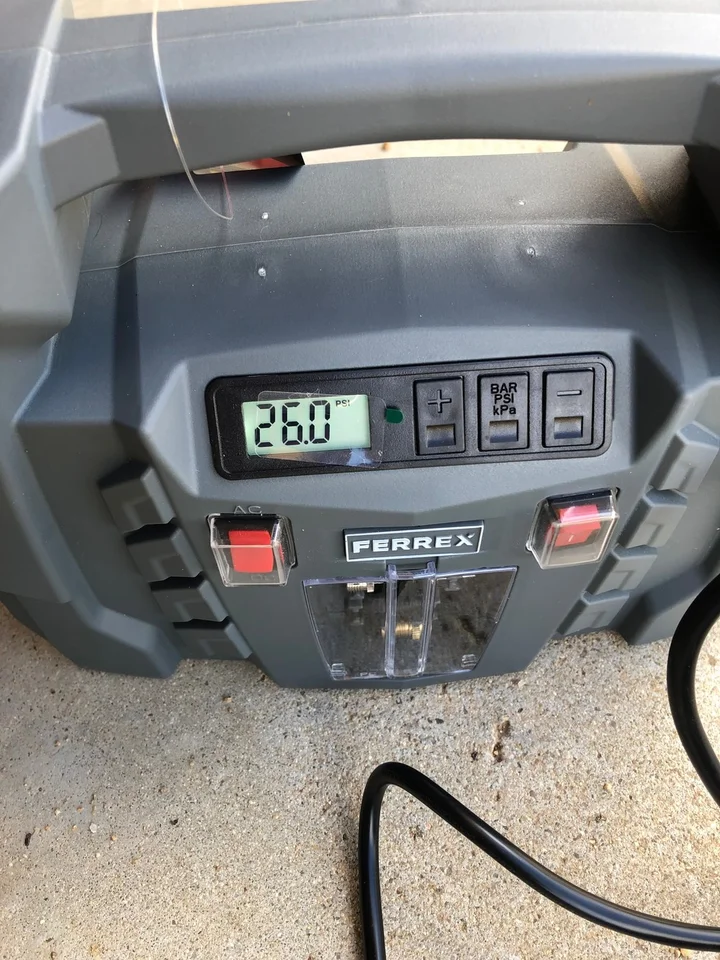 Aldi Ferrex Mini Compressor reviews | ProductReview.com.au