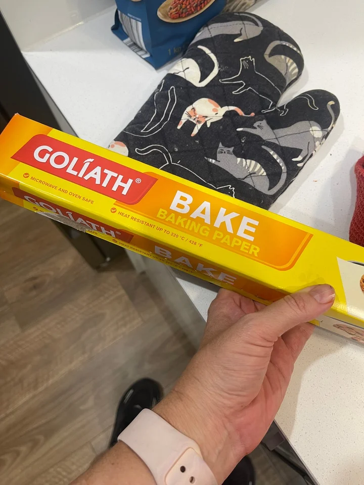 Goliath Extra Wide Baking Paper reviews | ProductReview.com.au