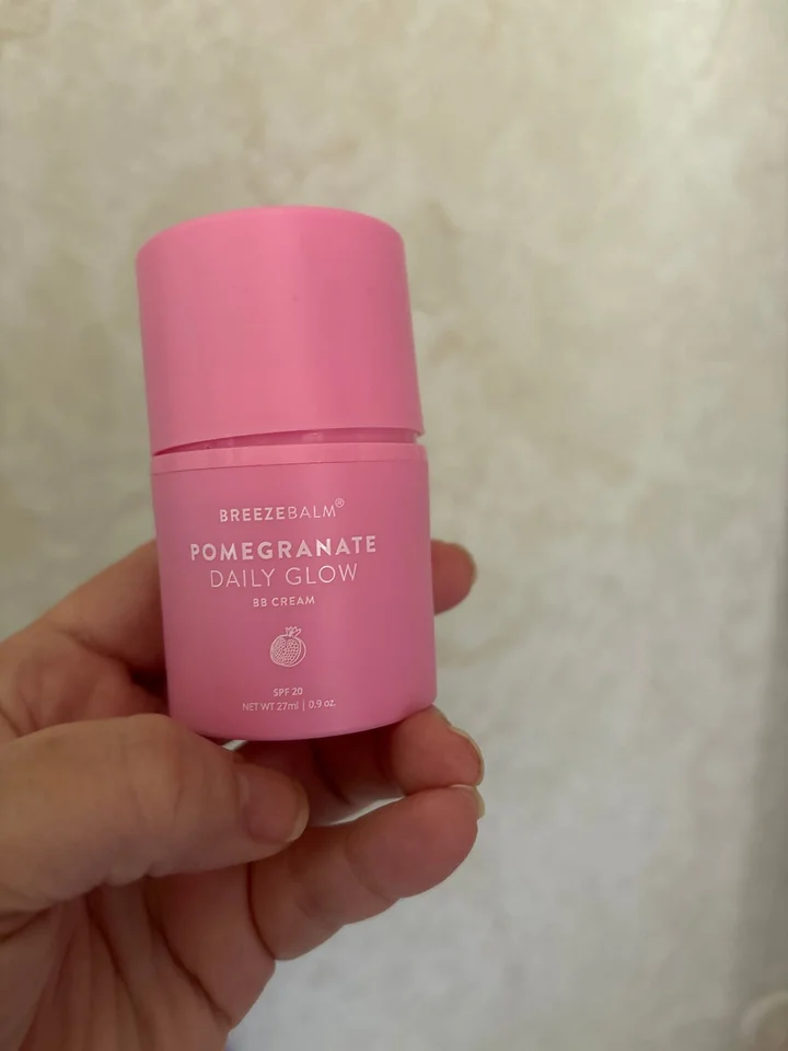 Breeze Balm Pomegranate Daily Glow BB Cream reviews | ProductReview.com.au
