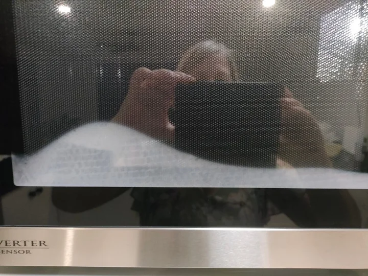 Sharp R350EW reviews | ProductReview.com.au