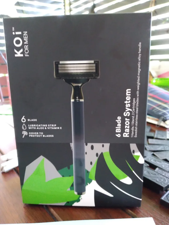 Koi For Men 6 Blade Razor System reviews | ProductReview.com.au