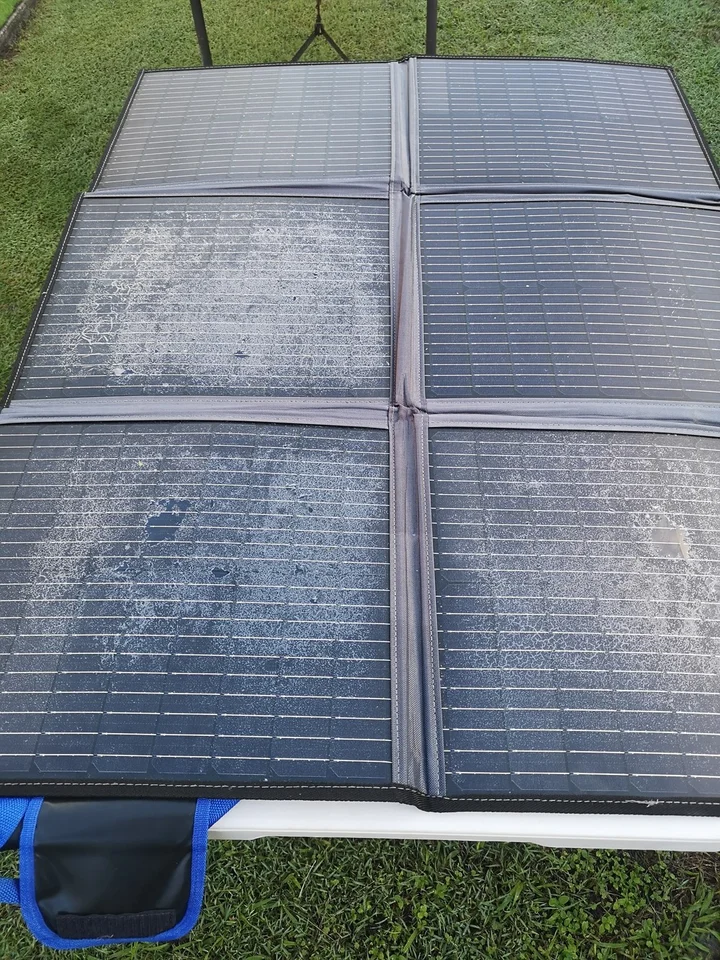 Adventure Kings 200W Folding Solar Blanket reviews | ProductReview.com.au