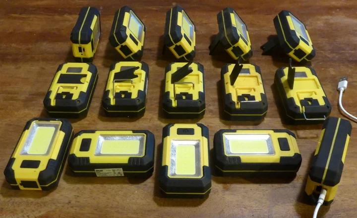 Arlec Rechargeable Work Light Torch reviews | ProductReview.com.au