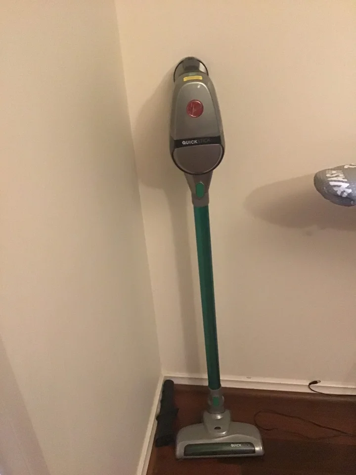 Hoover Quickstick Handstick reviews | ProductReview.com.au