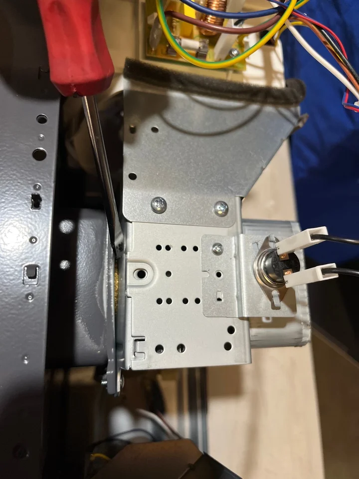 Westinghouse WMF4102SA (Stainless Steel) reviews | ProductReview.com.au