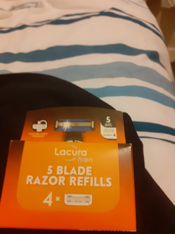 ALDI Prince Calibre 6 Razor Blade System reviews | ProductReview.com.au