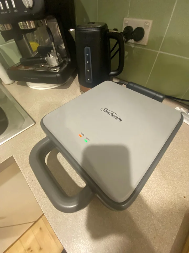 Sunbeam Express Melt Toastie Maker reviews | ProductReview.com.au