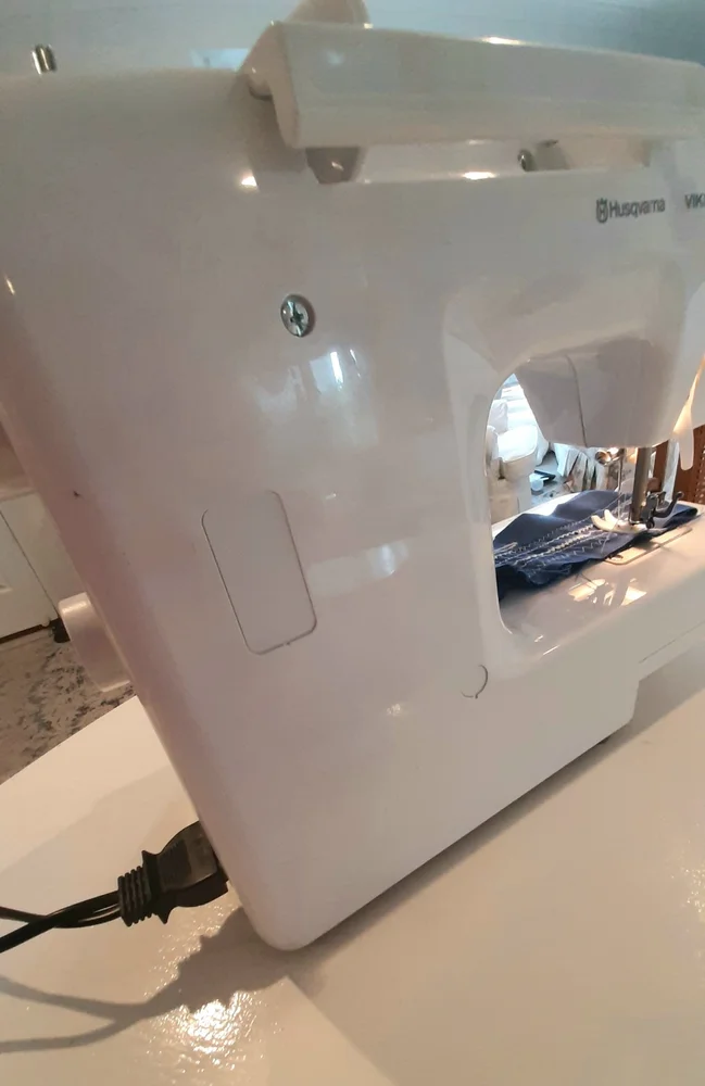 Husqvarna Viking H|Class 100Q reviews | ProductReview.com.au