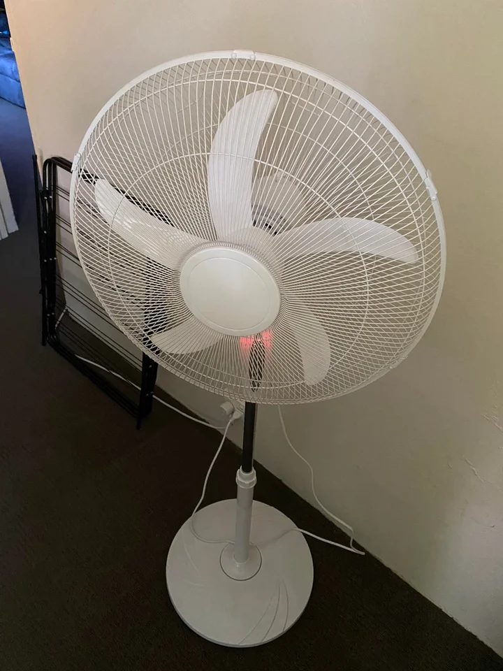 Kmart Anko 50cm Black Pedestal Fan reviews | ProductReview.com.au