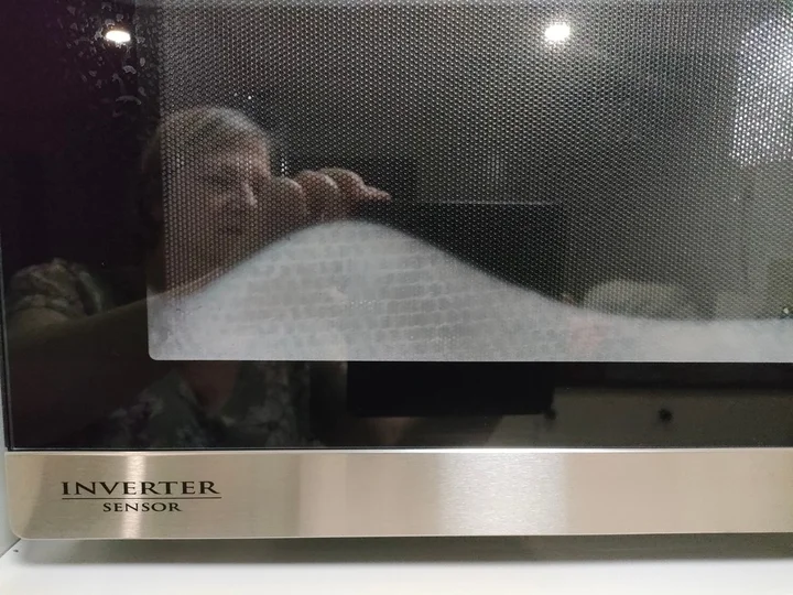 Sharp R350EW reviews | ProductReview.com.au