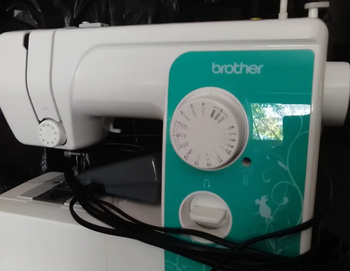 Brother JS1400 reviews | ProductReview.com.au