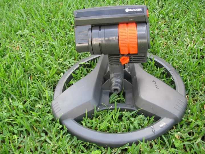 Gardena AquaZoom Compact Oscillating Sprinkler reviews | ProductReview ...